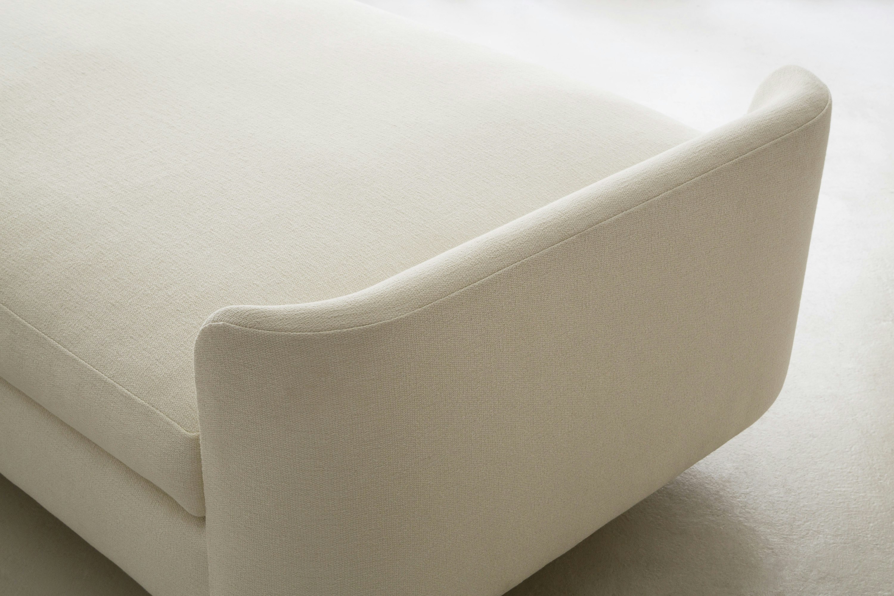 Dmitriy & Co - Products - Belgard Daybed